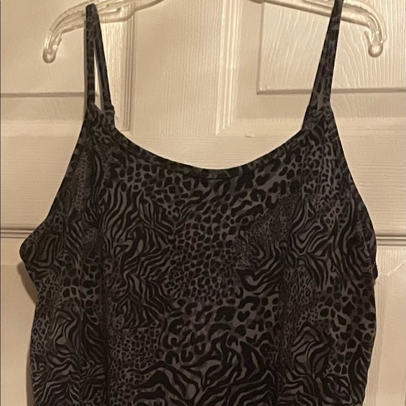 torrid | Tops | Torrid Tiger Print Tank Armpit To Armpit 2 With Stretch ...